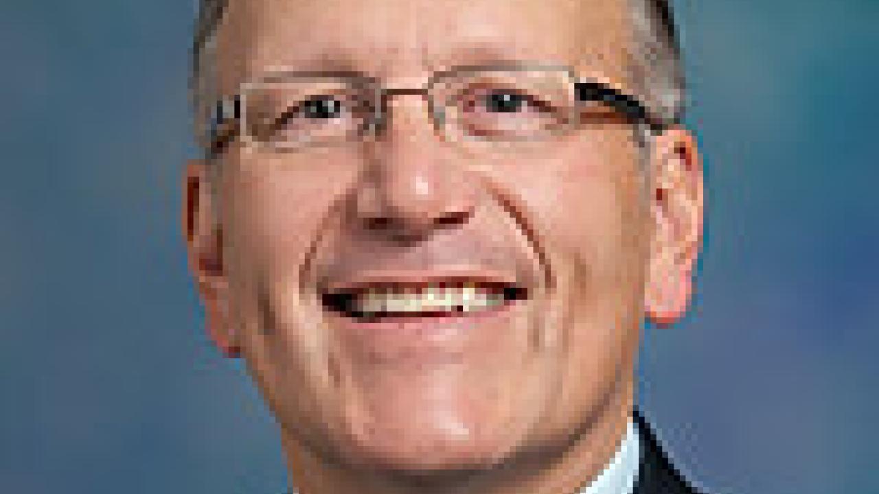 Mangun Receives 2024 Award for Education in Neuroscience & Named ...